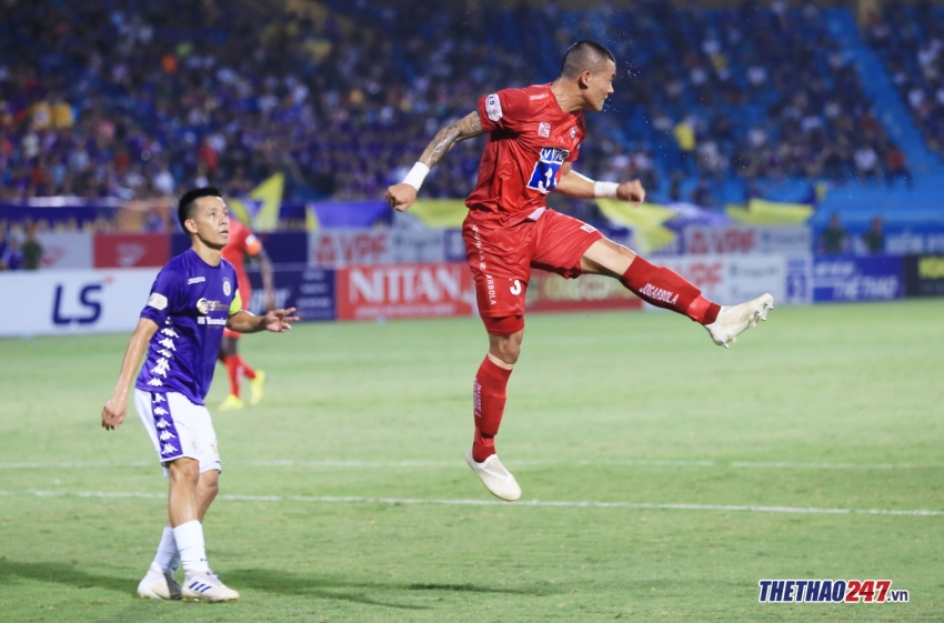 Hà Nội thắng nhưng sân Hàng Đẫy đã thua một trận đấu toàn diện